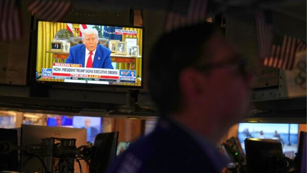 Trump's 'Buy' Tip on Social Media Before His Tariffs Pause Made Money ...
