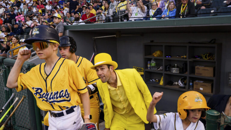 What Can MLB Learn From the Savannah Bananas? A Lot, It Turns Out. - GV ...