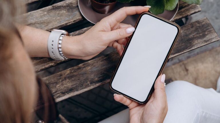 Major Mobile Networks Show Outages, Downdetector Reports - GV Wire