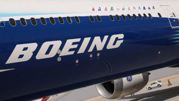 Trump Says China to Buy 200 Boeing Jets, Order Could Rise up to 750 ...